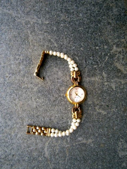 RARE VINTAGE ORIGINAL Misaki Swiss Quartz Mother Of Pearl Watch. EUR 38 ...