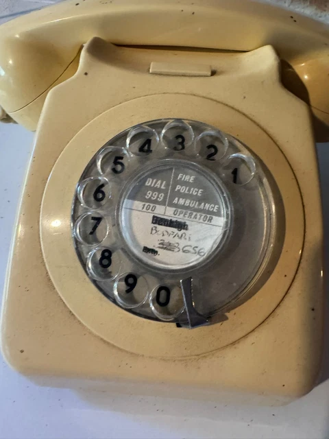 TRADITIONAL ANTIQUE RETRO Old School Dial Telephone Circa 1960/70's £42 ...