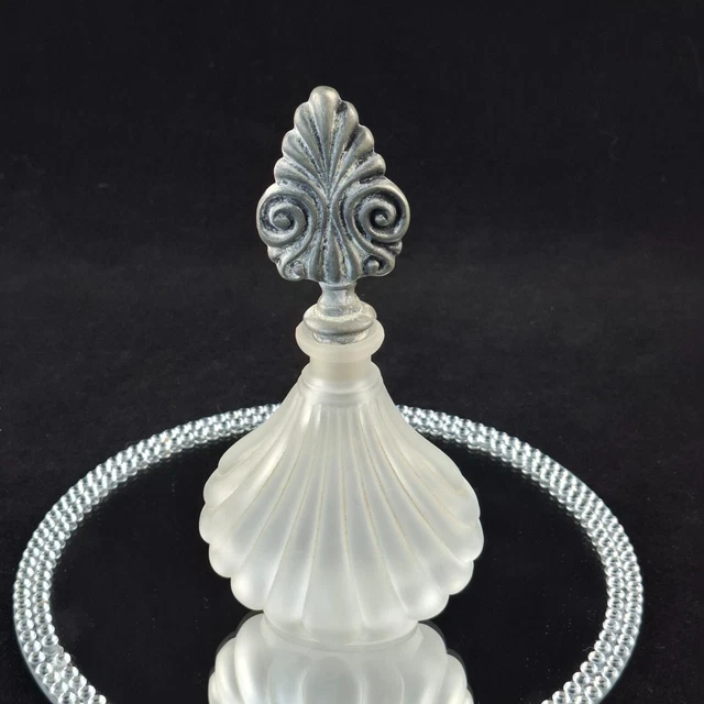 FLACON DE PARFUM Drapé En Verre Dépoli Et Bouchon En Métal VIDE XXème ...