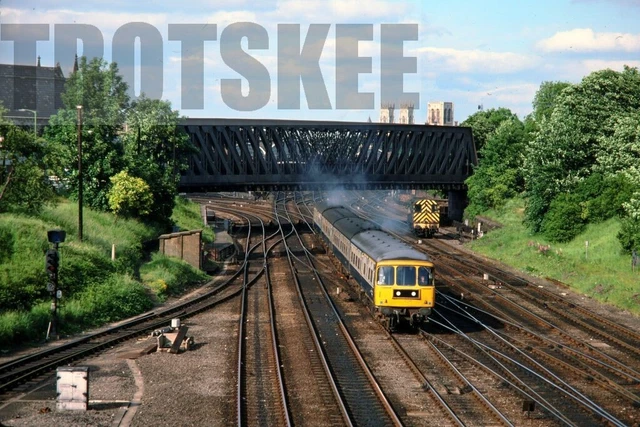 35MM SLIDE BR British Railways Diesel DMU Class 124 York 1978 Original ...