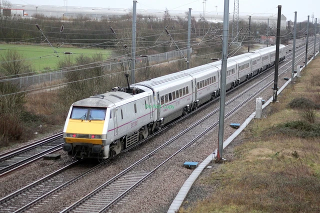 F16 35MM SLIDE East Coast Trains Class 91 91106 @ Werrington £3.54 ...