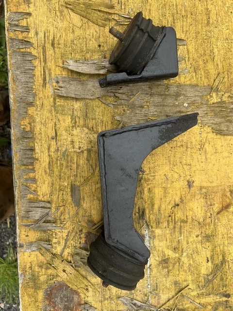 LAND ROVER DEFENDER genuine 200 tdi engine mounts brackets Discovery ...