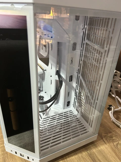 HYTE Y70 TOUCH infinate Mid Tower Case - Snow White FREE P&P £286.68 ...