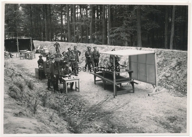 FOTO OFFIZIERE DER Luftwaffe schießen auf dem Schießstand in Rahmel Rumia Polen EUR 9,99 ...
