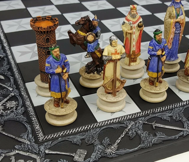 MEDIEVAL TIMES CRUSADES Arabian vs Christian Knights Chess Set 17 ...