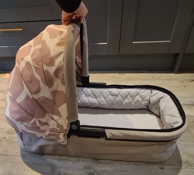 MY BABIIE DANI Dyer Giraffe Rose Gold Pram Basinet Carrier Part ...