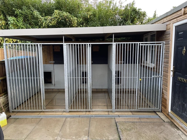 DOG KENNEL AND run Galvanised Panels 4mtr X 3mtr £800.00 - PicClick UK