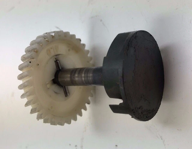 YAMAHA RD350 31K YPVS wing wheel shaft + gear (water pump) $43.28 ...