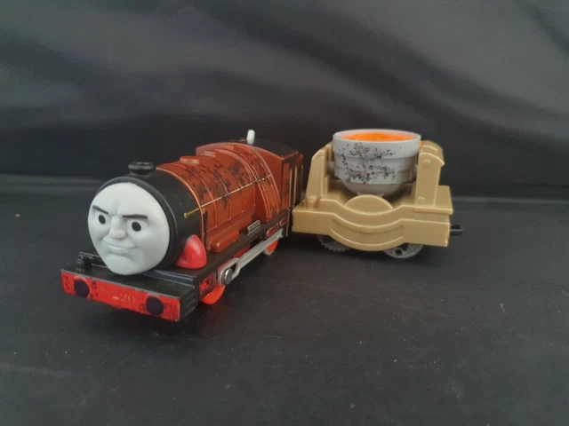THOMAS TRACKMASTER HURRICANE train with lava trucks Motorised Battery ...