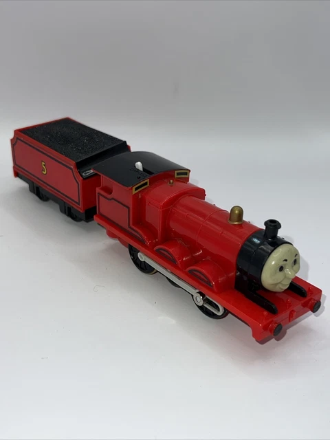 THOMAS &FRIENDS TRACKMASTER JAMES MOTORIZED Train Tank Engine 2006 Hit ...
