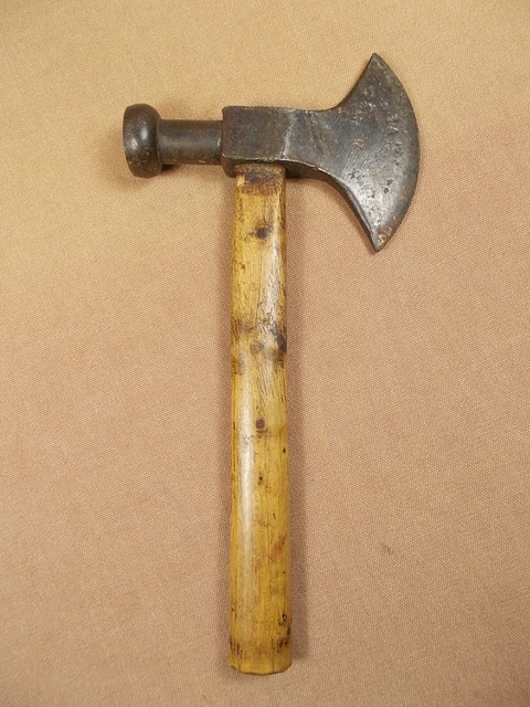 ANCIENNE HACHETTE DE Forestier - Fer Forgé et Bois - avec Estampille ...