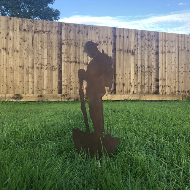 METAL LEST WE Forget Soldier ARMY SILHOUETTE GARDEN DECORATION STATUE ...