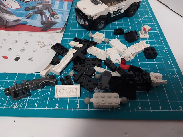 KRE-O PROWL TRANSFORMERS 30690 Hasbro w/ Instructions and extra pieces ...
