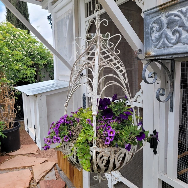 METAL WROUGHT IRON Hanging Flower Planter Basket Rustic Antique White ...