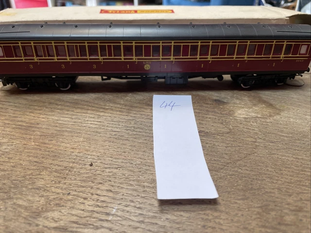 TRIANG HORNBY&OO&= R747 LMS(exCR) 1st/3rd Comp.Coach-2643-Maroon-good ...