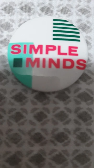 VINTAGE 80S SIMPLE Minds Larger Than Pin BADGE Purchased Around 1982 At ...