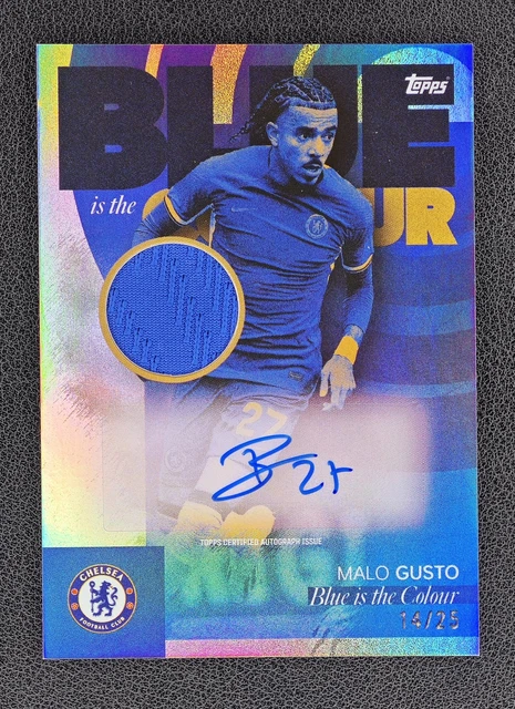 2023-24 TOPPS CHELSEA FC Team Set Malo Gusto couleur bleu maillot auto ...