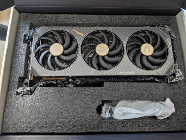 GEFORCE RTX 5080 (ZOTAC GAMING GeForce RTX 5080 SOLID OC) In Hand ...
