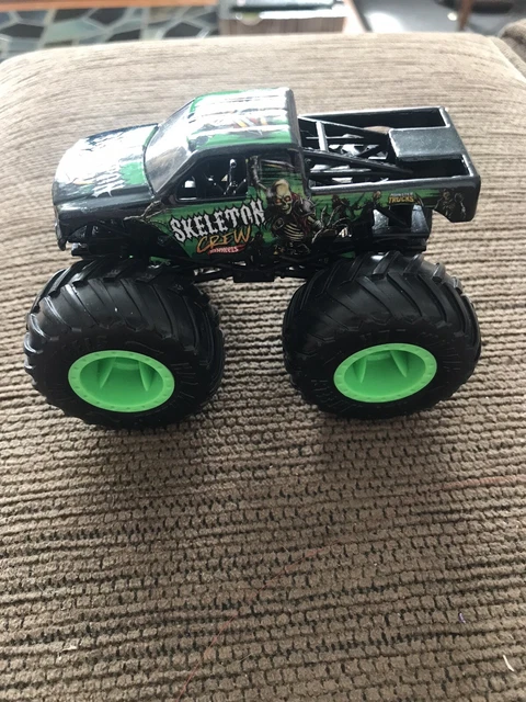 HOT WHEELS MONSTER Jam Skeleton Crew Monster Truck 1:64 Die Cast Kids ...