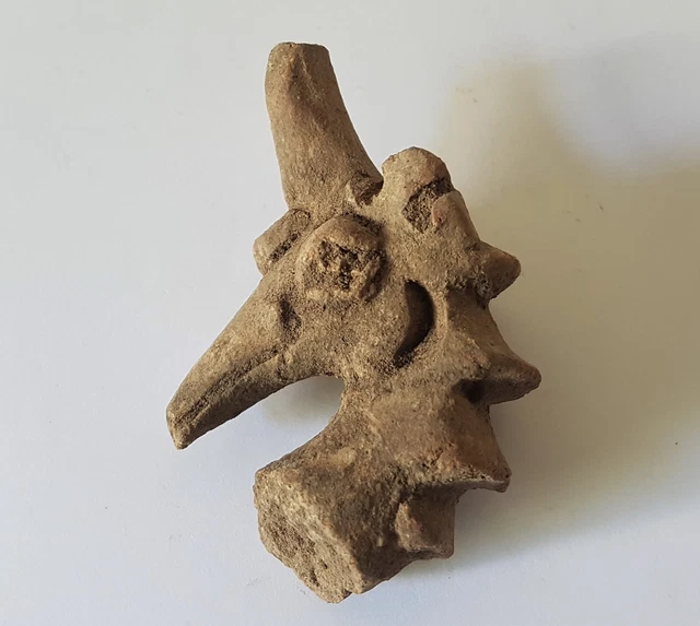 14TH CENTURY JAVANESE Java Majapahit Empire Terracotta Bird Head £40.00 ...