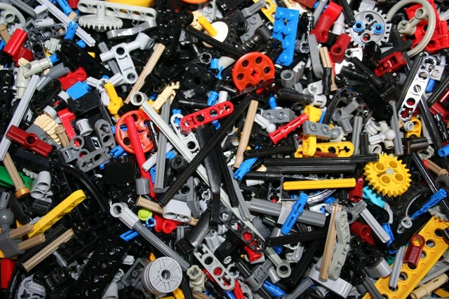 LEGO (C) 250X Technic Small Parts - Pins, Axles, Gear, Connectors £8.43 ...