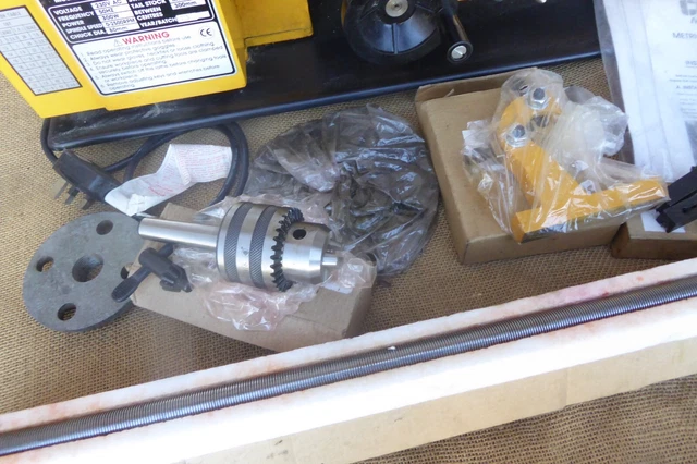 CLARKE METALWORKER 300MM Variable Speed Lathe CL300M, Steady ...