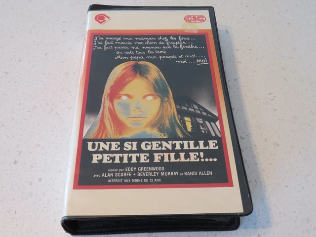 UNE SI GENTILLE petite Fille VHS Good+ MEGA RARE FRENCH CND Release ...