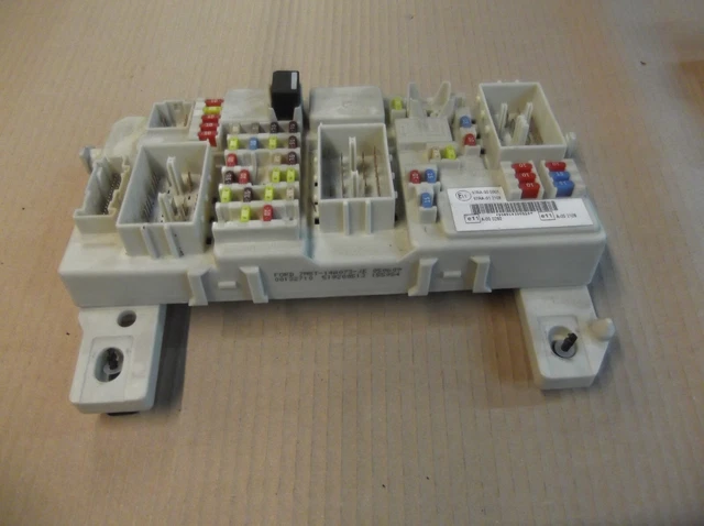 FORD KUGA MK1 Body Control Module Fuse Box Bcm 7M5T-14A073-Je 2008 ...