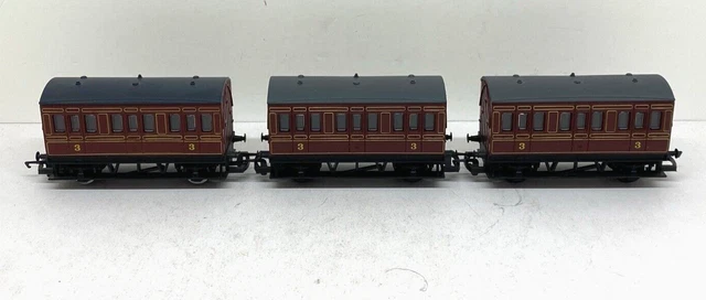 HORNBY OO R.016-060 4 WHEEL 1ST/3RD COACHES x3 MAROON EXCELLENT UNBOXED ...