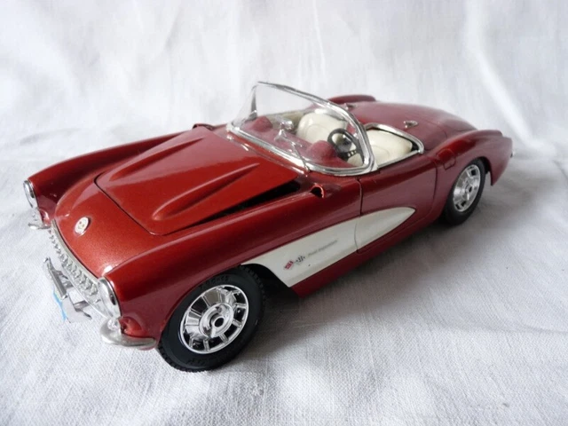 VOITURE BURAGO CHEVROLET Corvette 1957 Miniature (16849) EUR 28,00 ...