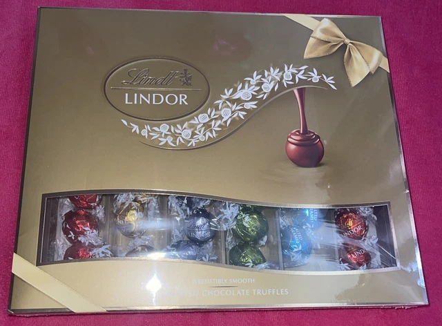 LINDT LINDOR ASSORTED Chocolate Truffles Gift Box 525g (Pack of 1) £16. ...
