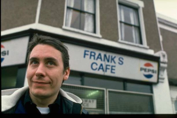 MUSICIAN AND TELEVISION presenter Jools Holland 1989 TV OLD PHOTO EUR 6 ... MUSICIAN AND TELEVISION presenter Jools Holland 1989 TV OLD PHOTO EUR 6 ...