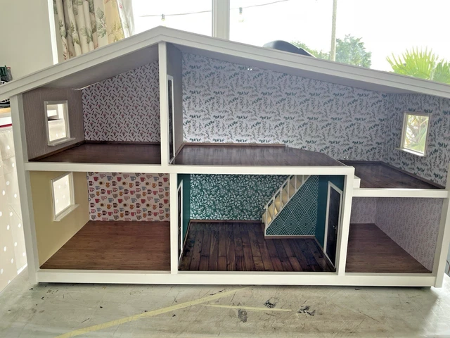 VINTAGE 1970S LUNDBY Gothenburg doll's house renovated with working ...