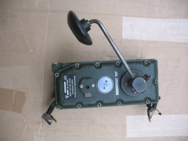 MILITARY RADIO CLANSMAN 24 Volt Hand Generator £25.00 - PicClick UK