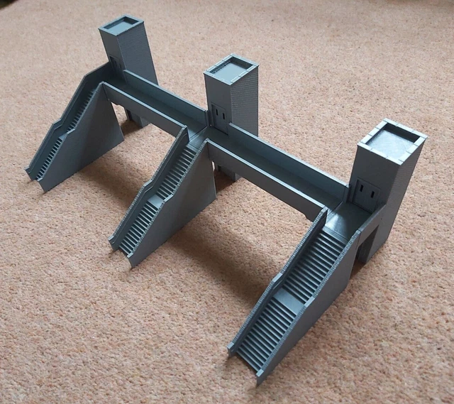 TT120 GAUGE MODEL Railway Station Platform Footbridge with Lifts Double ...