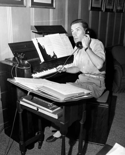 SINGER HOAGY CARMICHAEL In The Music Room Of His Home 1 TV Radio Old ...