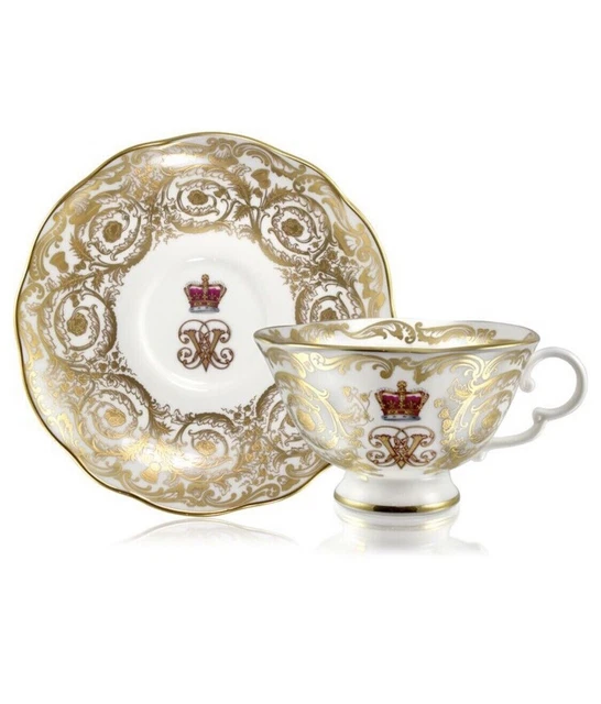 ROYAL COLLECTION TRUST Queen VICTORIA & ALBERT TEACUP AND SAUCER Bon ...