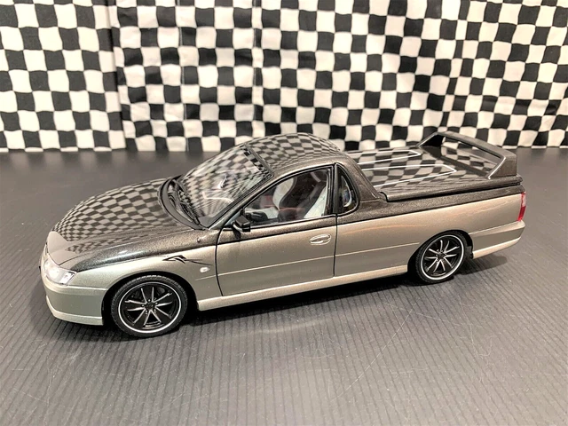 CLASSIC CARLECTABLES CUSTOM Holden VY Ute SS Coupe - Grey/Silver - 1:18 ...