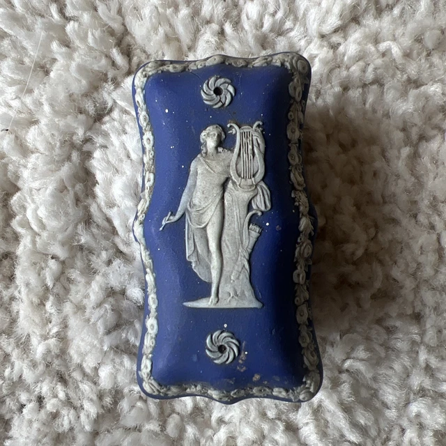 WEDGWOOD JASPERWARE BLUE Oblong Trinket Box pin collectible wedgewood ...