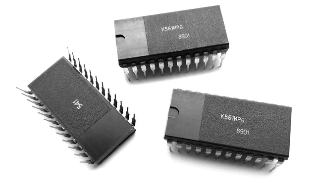K561IR6 (CD4034BE / MC14034B) 8-BIT Universal Bus Register 4034 IC (1 ...