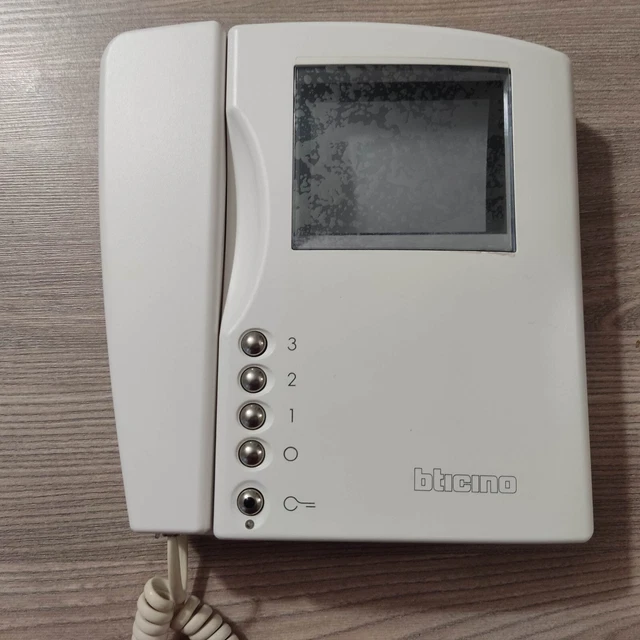 BTICINO TERRANEO 344804 Swing Videocitofono B/N 4 Pollici 2 Fili EUR 99 ...