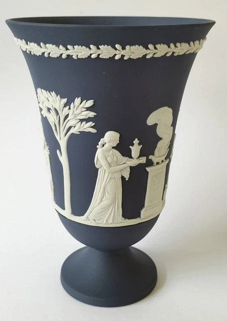 WEDGWOOD JASPERWARE PORTLAND Blue Vase Footed £125.00 - PicClick UK