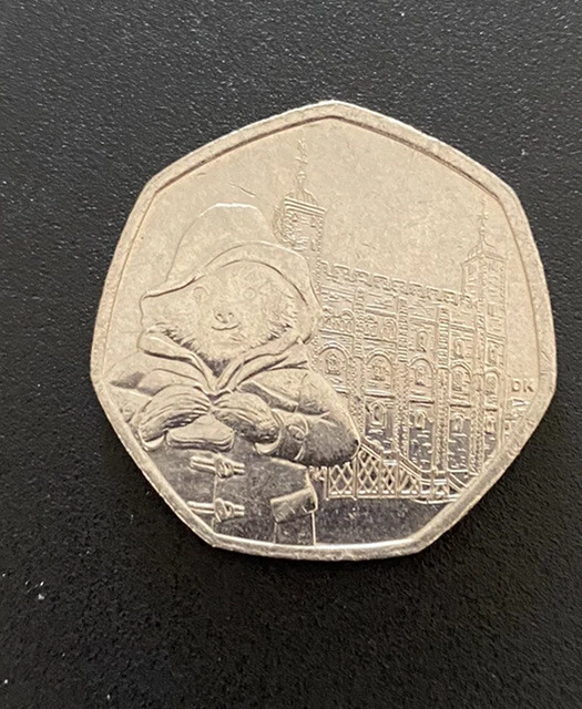 **RARE 50P COIN** PADDINGTON BEAR Tower of London COLLECTORS ITEM ...