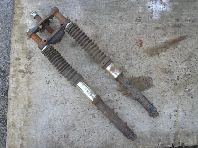 BSA 250 350 C15 B40 trials scrambles ?? forks + yokes 40-5094 SPARES OR ...