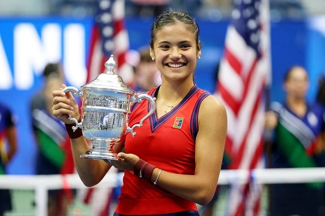 EMMA RADUCANU US OPEN TENNIS WINNER CHAMPION 2021 PHOTO - 12x8 $10.27 ...