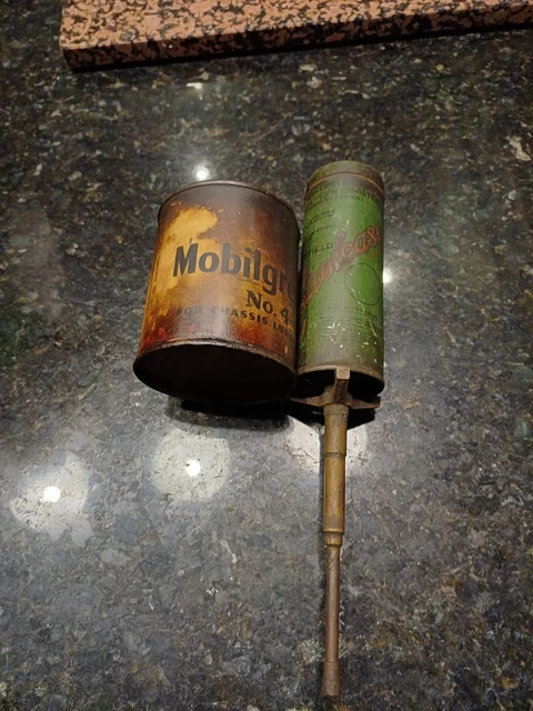 VINTAGE CASTROL GREASE Gun Wakefield/Mobile Grease Number 4 £73.52 ...