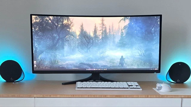 ALIENWARE 34 CURVED Gaming Monitor QD-OLED - AW3423DWF £114.00 ...