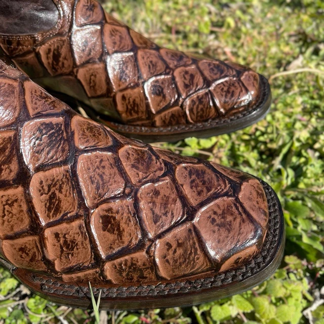 BROWN PIRARUCU FISH Skin Boots. Men’s Square Toe Cowboy Boots. Bota ...