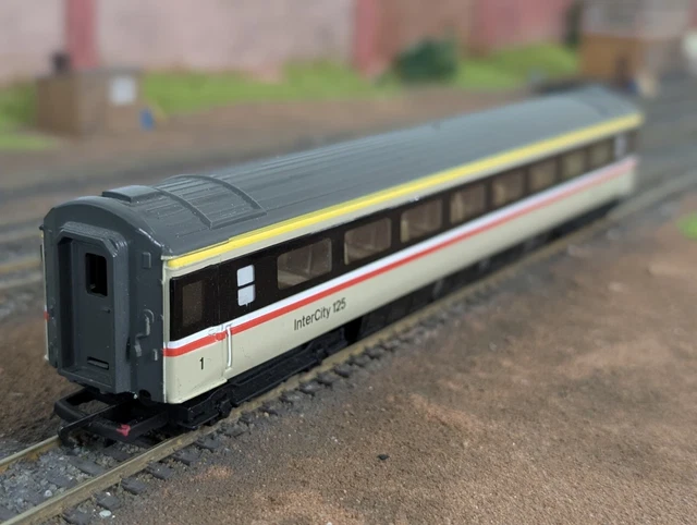HORNBY R433 OO Gauge Mk3 Intercity 1st Open Coach 41121 £14.00 ...