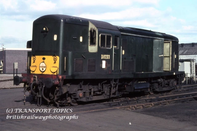DIESEL RAILWAY PHOTO CLASS 15 BTH TYPE 1 # D8233 Doncaster Works Late ...